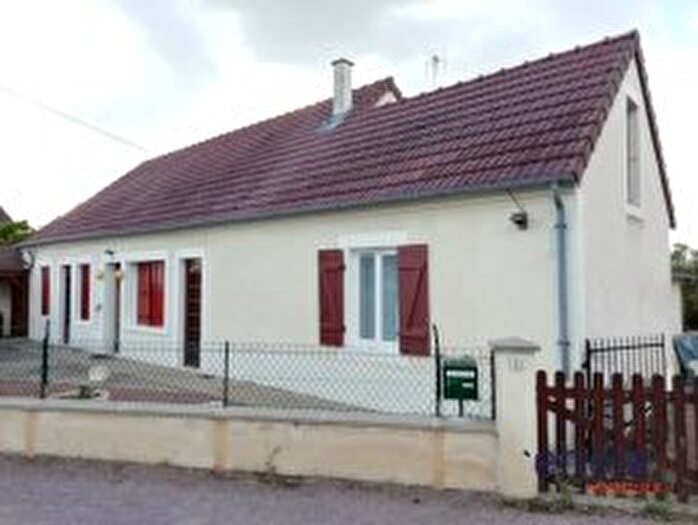 Maison à vendre - La Guerche-sur-lAubois - 5 pièces - 3 chambres