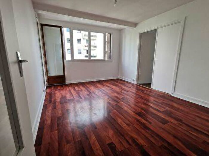 Appartement à louer - Télégraphe-Pelleport Saint Fargeau, Paris ème arrondissement - 2 pièces - 1 chambre