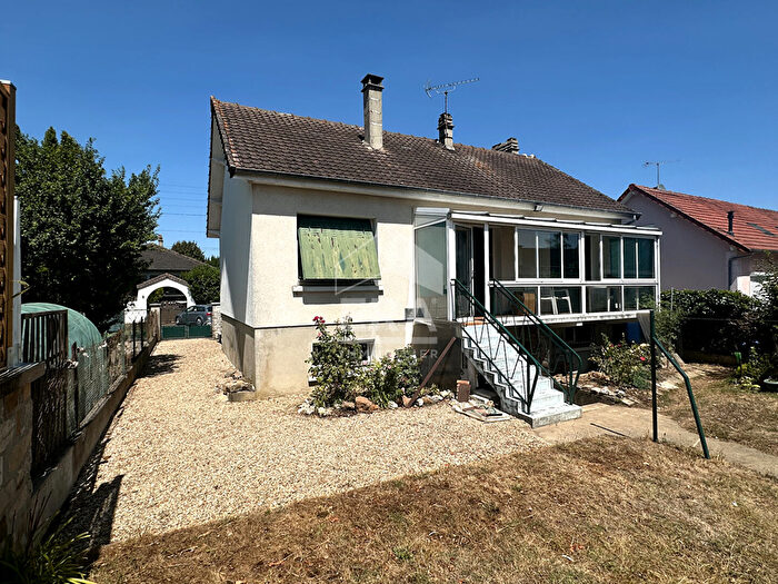 Varennes-sur-Seine - Maison 3 pièces à vendre