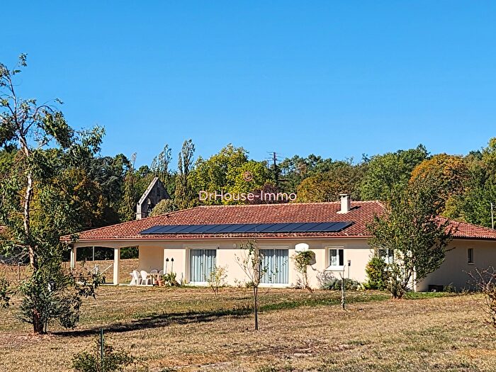 Église-Neuve-d'Issac - Maison 6 pièces à vendre