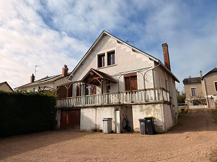 Maison à vendre - La Roche-Posay - 5 pièces - 4 chambres