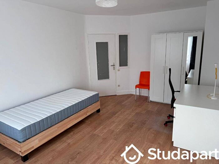 Appartement à louer - Grigy-Technopôle-Grange aux Bois, Metz - 1 pièce - 3 chambres