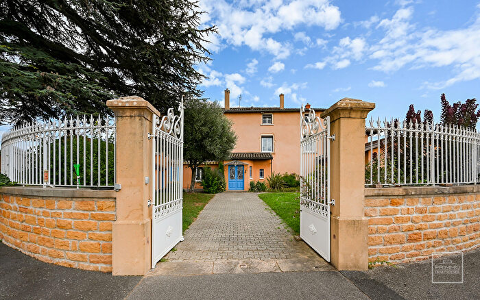 Maison à vendre - Arnas - 8 pièces - 5 chambres