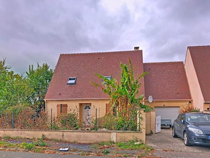 Maison à vendre - Étrépagny - 5 pièces - 4 chambres