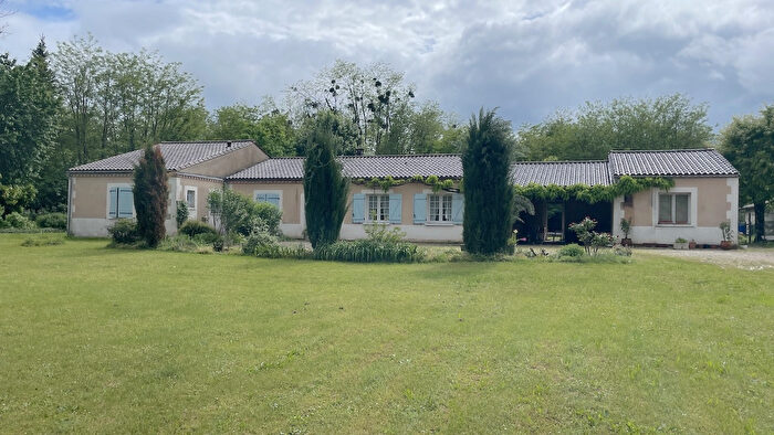 Maison 6 pièces à vendre à Landiras