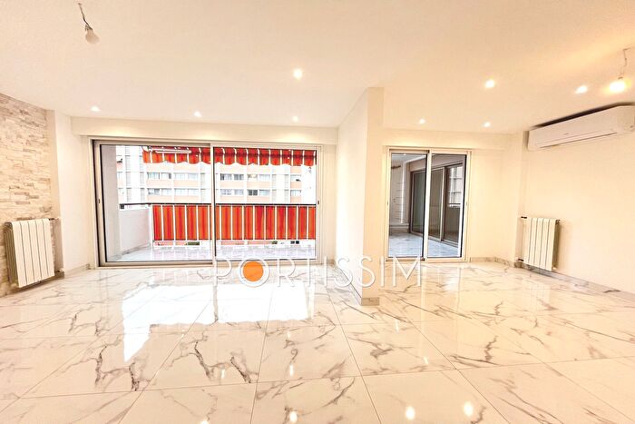 Appartement à vendre - Cagnes-sur-Mer, Le Cros de Cagnes, Les Vespins - 4 pièces - 3 chambres