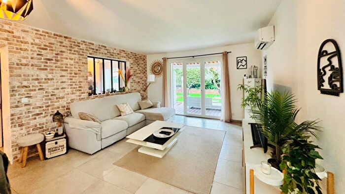 Maison à vendre - Puget-sur-Argens - 4 pièces - 3 chambres