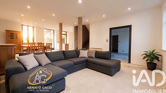 Maison 8 pièces à Septfonds, à vendre