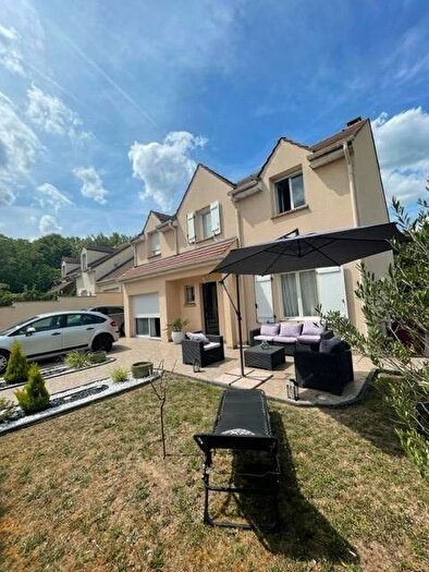 Maison à louer - Saint-Thibault-des-Vignes - 7 pièces - 5 chambres