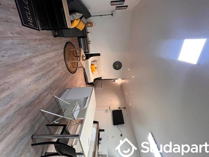 Appartement à louer - La Briquette, Marly - 1 pièce - 2 chambres