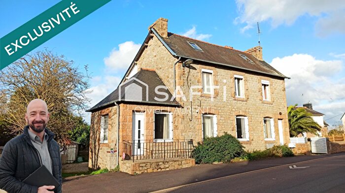 Maison à vendre - Trélévern - 8 pièces - 5 chambres