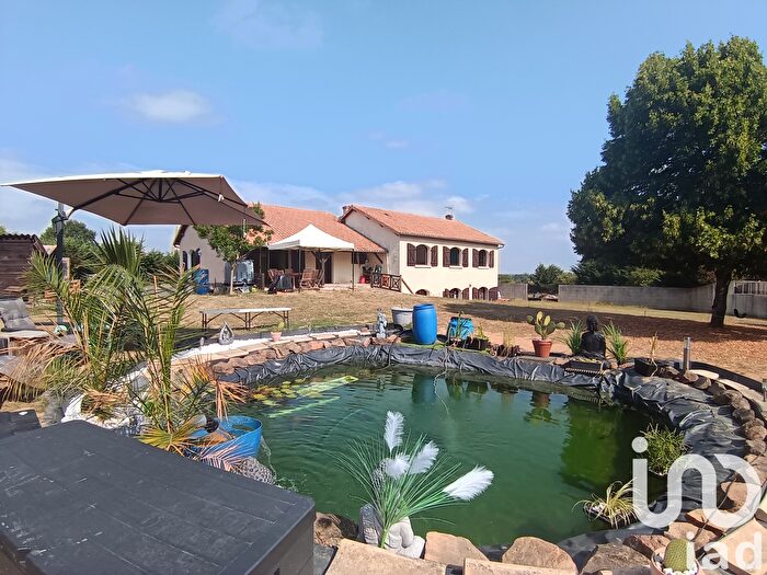 Maison à vendre - Moutiers-sous-Argenton - 9 pièces - 6 chambres