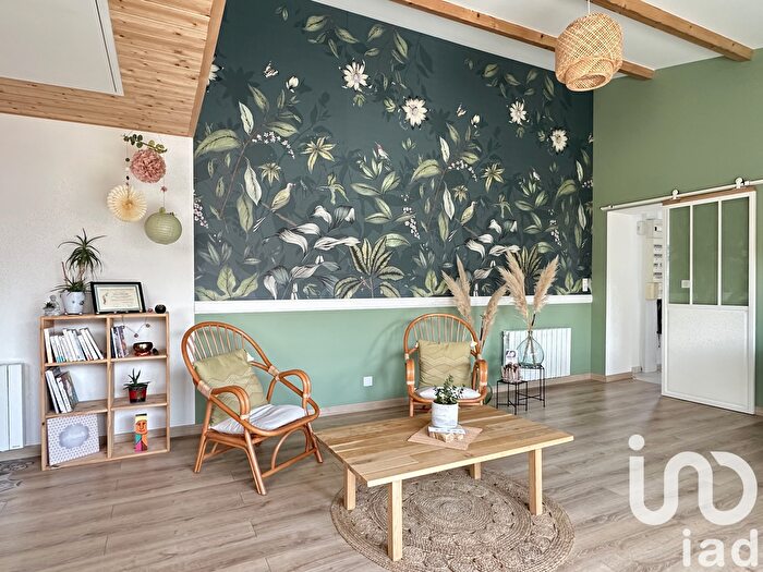 Maison à vendre - Saint-Même-le-Tenu - 6 pièces - 4 chambres