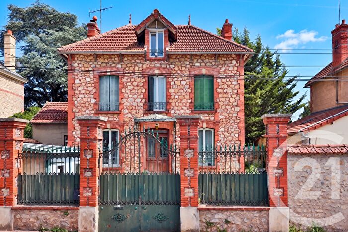 Étréchy : Maison 7 pièces à vendre