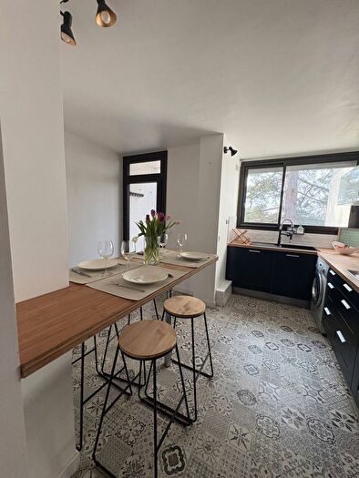 Appartement à louer - Villenave-dOrnon - 4 pièces - 3 chambres