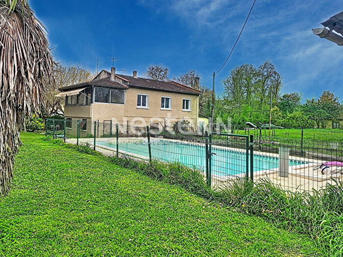 Maison à vendre - LIsle-de-Noé - 10 pièces - 4 chambres