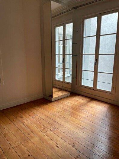 Appartement à louer - Elysées-Madeleine, Paris ème arrondissement - 2 pièces - 1 chambre