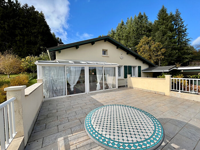 Maisons à vendre et appartements à louer - 3