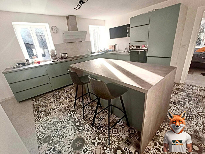 Appartement à vendre - Ornans - 3 pièces - 2 chambres