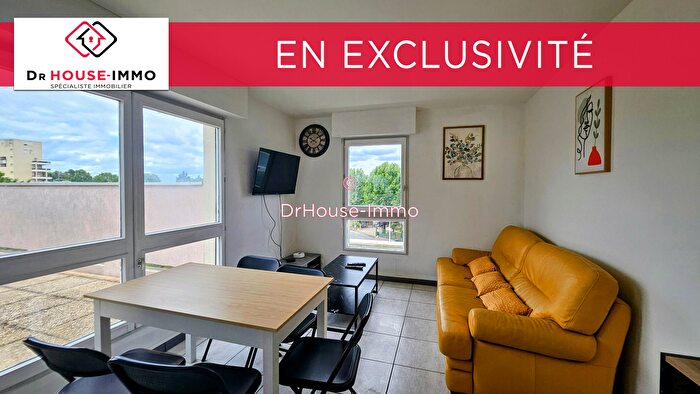 Appartement 6 pièces à Évry, Les Pyramides, à louer
