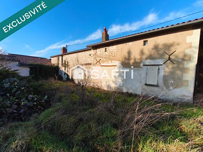 Maison à vendre - Monts-sur-Guesnes - 3 pièces - 2 chambres