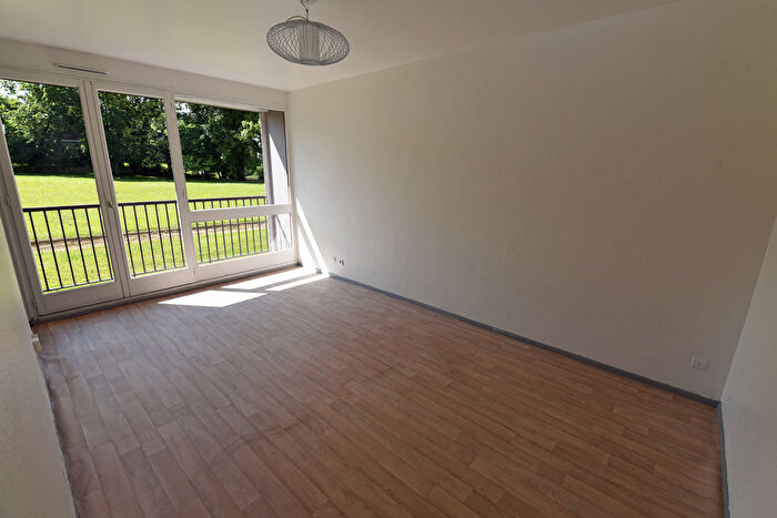 Appartement 1 pièce à louer à Quartiers Nord-Est, Les Longs Champs