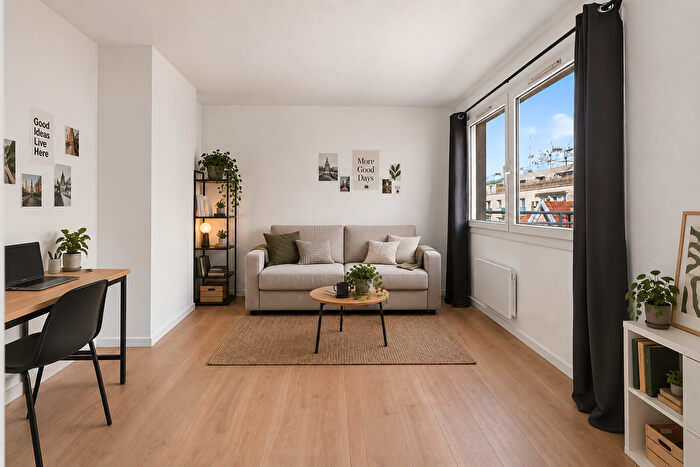 Appartement 1 pièce à Issy-les-Moulineaux, Les Iles, La Ferme, à vendre