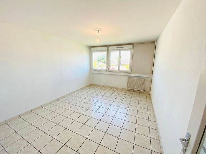 Appartement 1 pièce à Flace-Liberte, Mâcon, à louer