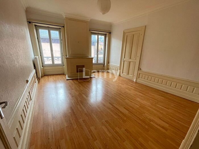 Appartement à louer - Belleroche, Villefranche-sur-Saône - 5 pièces - 3 chambres