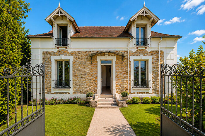 Le Mée-sur-Seine, Le Village - Maison 6 pièces à vendre