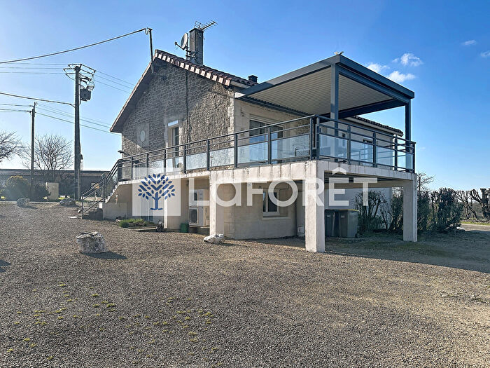 Maison à vendre - Vernoux-en-Gâtine - 4 pièces - 3 chambres