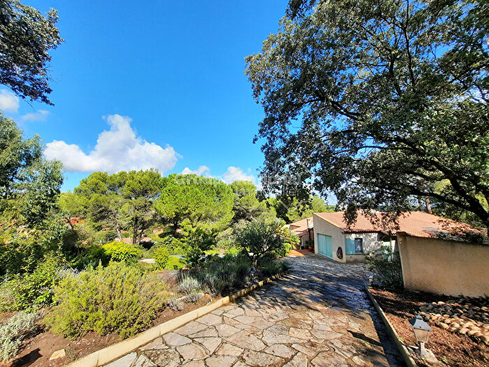 Maisons à vendre et appartements à louer - 1