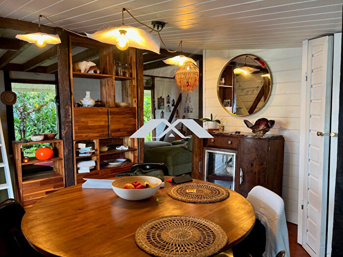 Maison à vendre - Petite-Île, Centre-ville, Piton du Calvaire - 6 pièces - 3 chambres