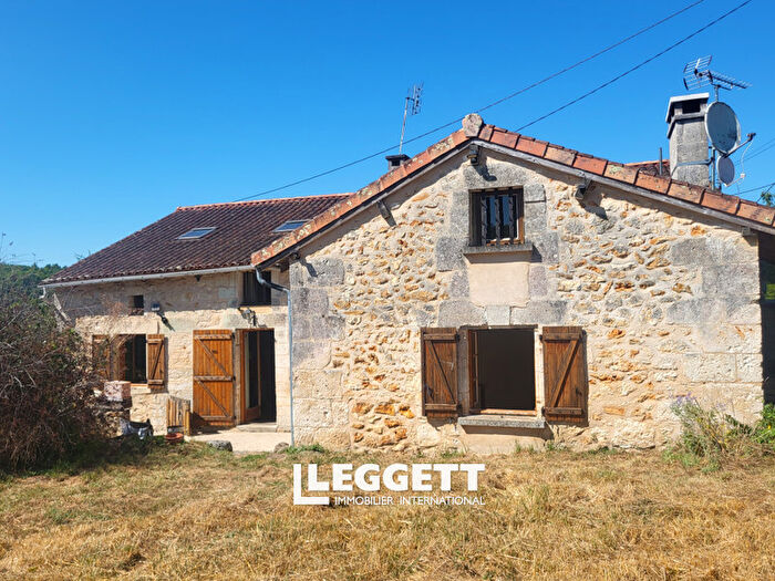 Maison à vendre - Vieux-Mareuil - 4 pièces - 3 chambres