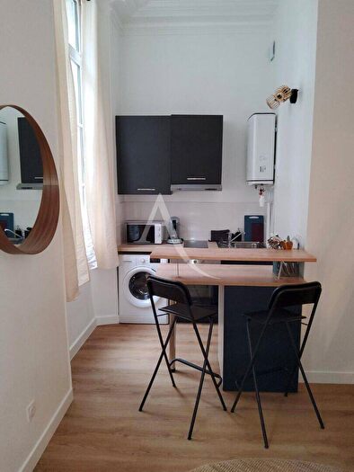 Appartement 1 pièce à Bourgogne-Châtelet, Orléans, à louer