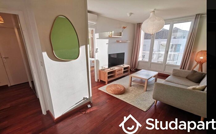 Appartement à louer - Cusset, Villeurbanne - 1 pièce - 1 chambre