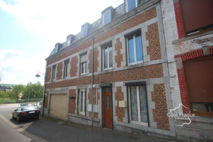 Maison à vendre - Vireux-Molhain - 6 pièces - 5 chambres