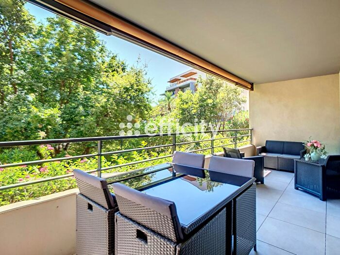 Appartement à vendre - Fréjus, Caïs - 2 pièces - 1 chambre