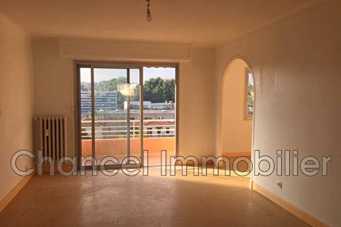 Appartement à louer - Place de Gaulle, Antibes - 2 pièces - 1 chambre