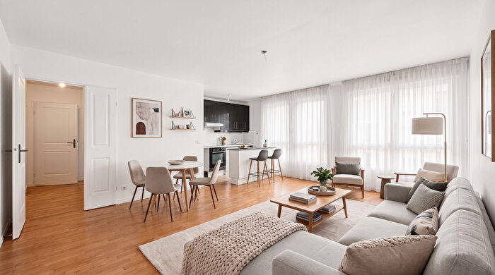 Appartement 2 pièces à vendre à Issy-les-Moulineaux, Les Iles, La Ferme