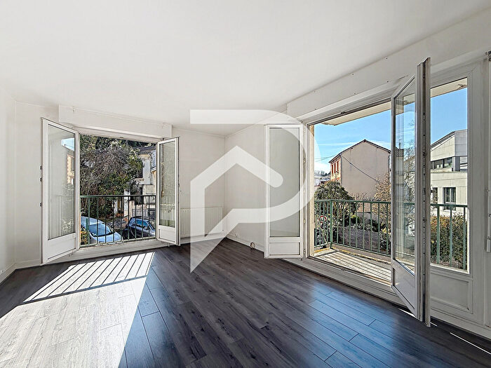 Appartement à vendre - Issy-les-Moulineaux, Les Iles, La Ferme - 2 pièces - 1 chambre