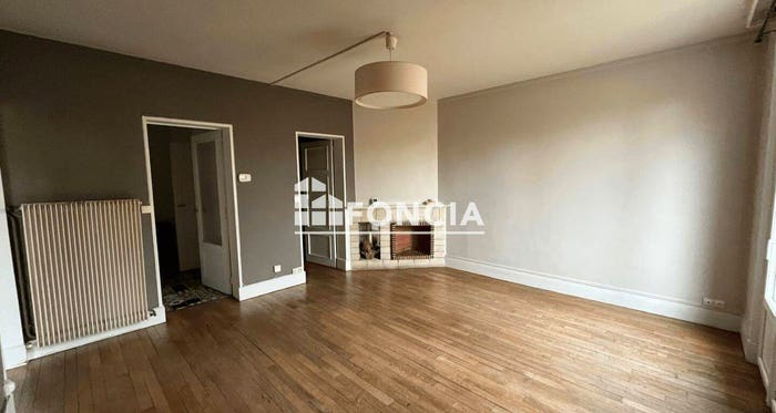 Rechèvres-Bas Menus-Boulevard, Chartres : Appartement 3 pièces à louer