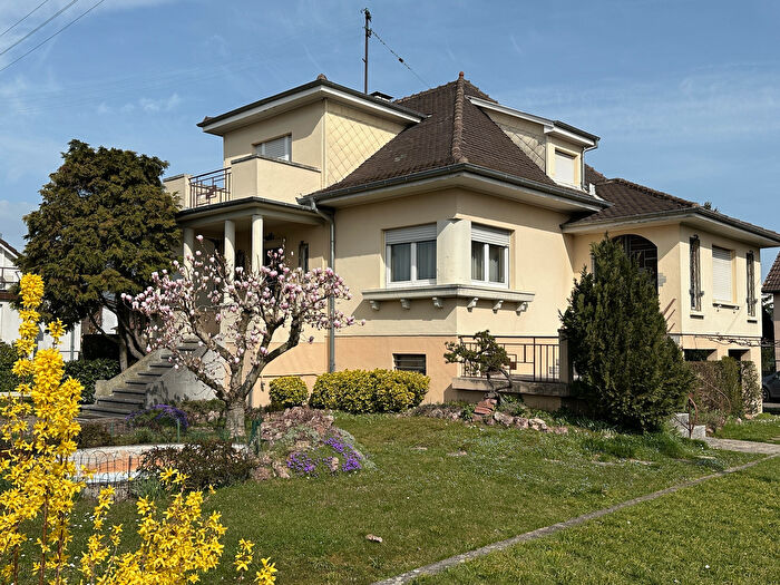 Maison à vendre - Illzach, Hoffet - 8 pièces - 4 chambres