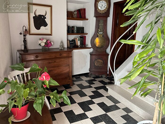 Maison à vendre - Milhaud - 5 pièces - 3 chambres