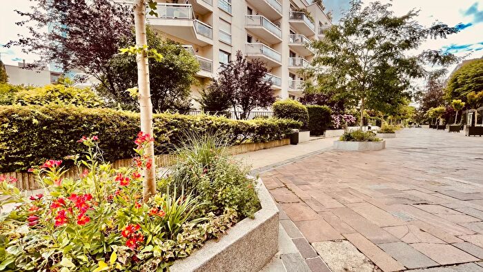 Appartement 2 pièces à Levallois-Perret, Centre-ville, à vendre