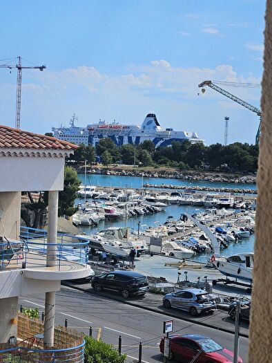 Appartement 2 pièces à Marseille 16ème, à louer