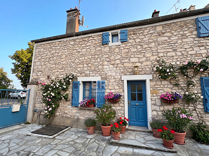 Thiverval-Grignon : Maison 4 pièces à vendre