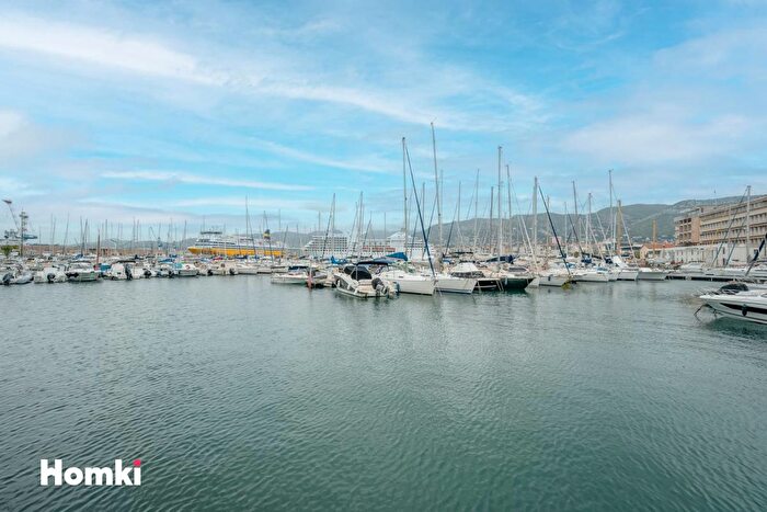 Toulon, Le Port - Appartement 4 pièces à vendre