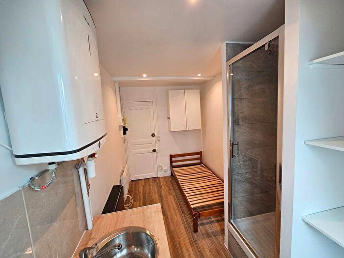 Appartement à louer - Paris ème arrondissement - 1 pièce