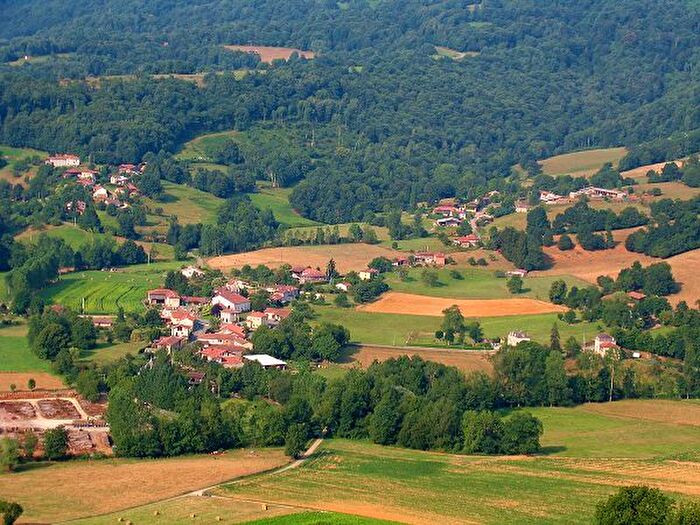 Maison à vendre - Chein-Dessus - 5 pièces - 3 chambres